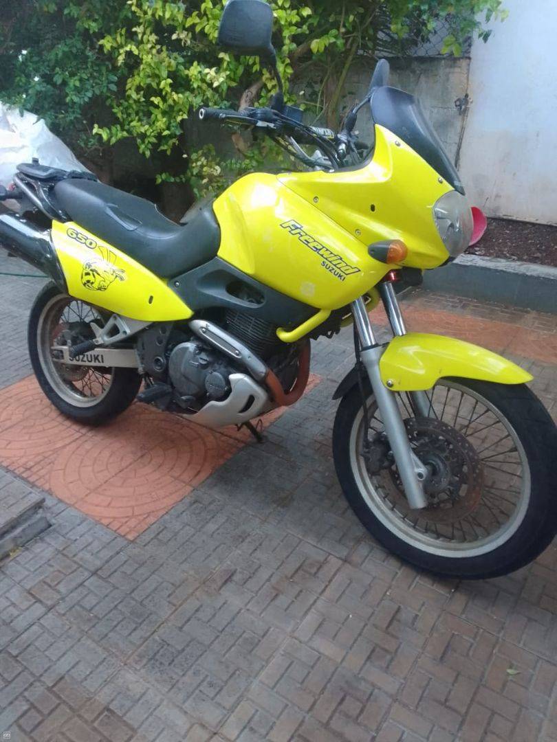 SUZUKI FREEWIND 650cc - 2002 - weshare.mu